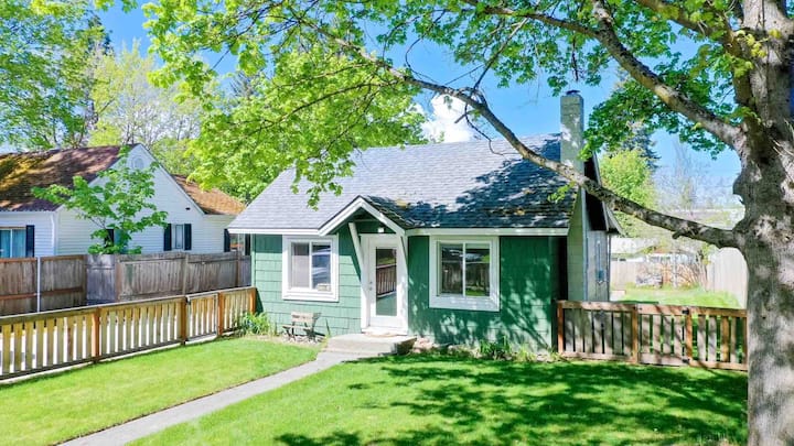 Cheerful 2 Bedroom Home, Heart Of Cda - Coeur d'Alene, ID