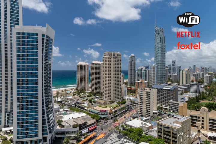 Circle On Cavill Ocean Spa Apartment - Level 24 - Surfers Paradise