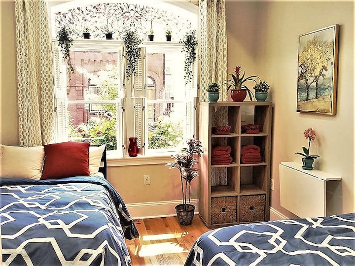$199 2br Aug Sept Special Great 5 Star Loc Parkav - Washington, D.C.