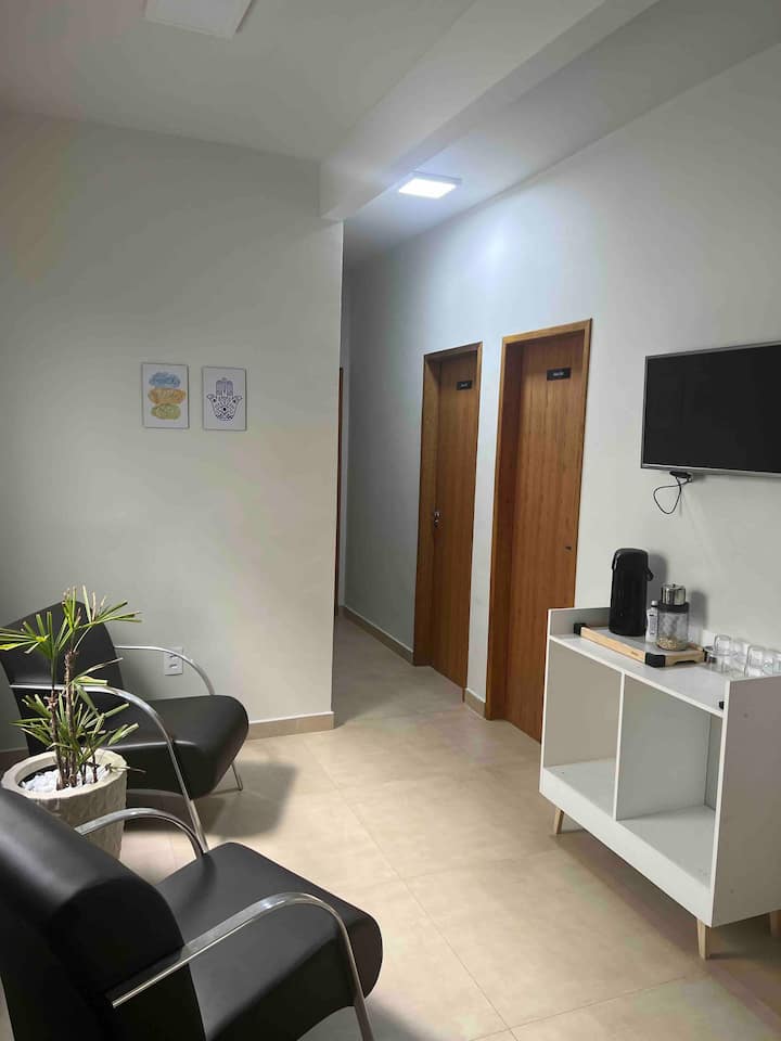 Casa Grande Aconchegante Em óTima Localização - Contagem