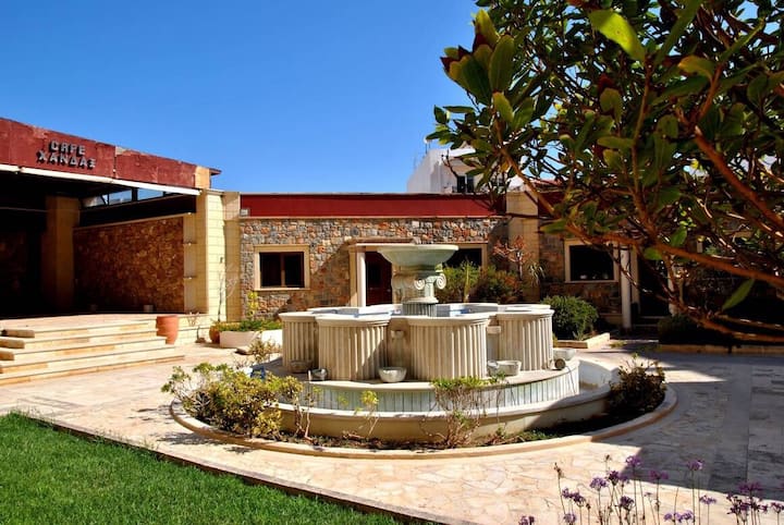 Apartment In The Center Of The City -Sea View- - Héraklion