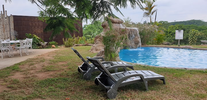Numbi Hills Self-catering Accommodation - Cheetah - Hazyview