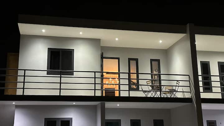 Centrally Located Modern 2 Bedroom Apartment - Curazao