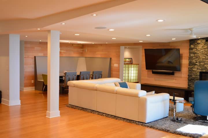 Beautiful Lake Monona Home-minutes To Downtown Madison - Madison, WI