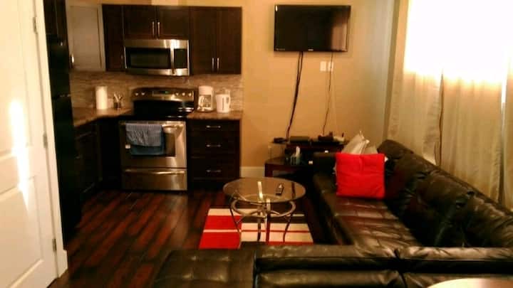 Quiet & Cozy Suite In Timberlea - Fort McMurray