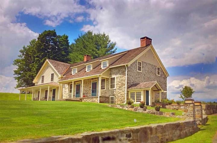 Stone Farmhouse And Pool On 92+ Acres - Kerhonkson, NY