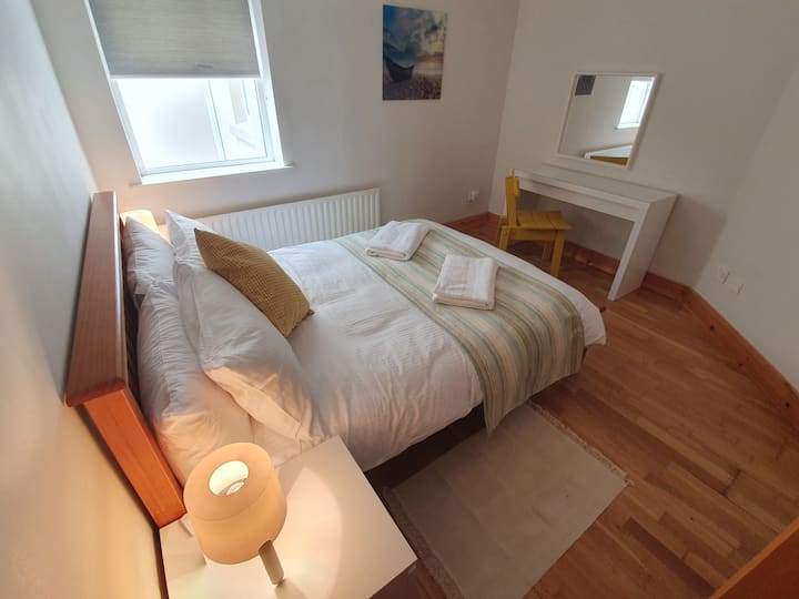 Portstewart Accommodation. Very Central Location! - Portstewart