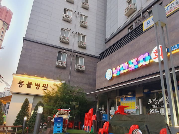 도봉투룸(3)장기숙박우대우대.가족여행최고 
주차무료.장기숙박우대.방2.침대2. - 의정부시
