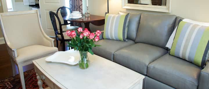 Norwalk Inn Guest House Studio - Norwalk, CT
