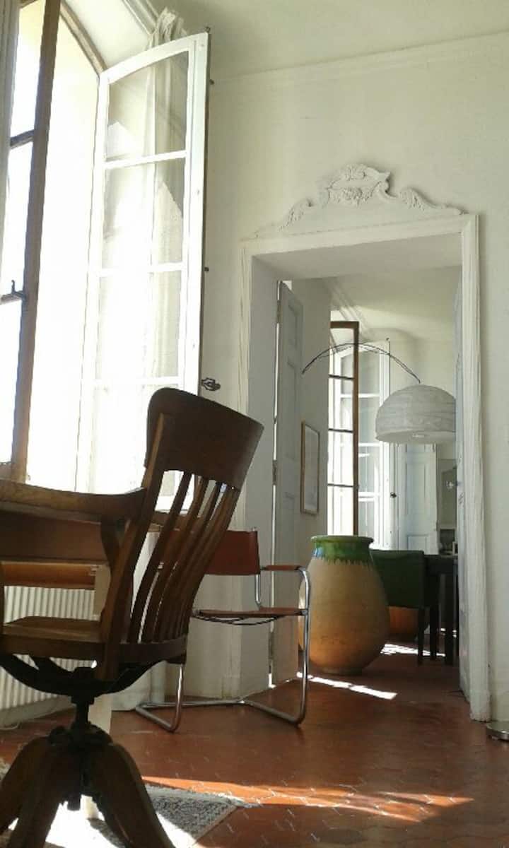 Appartement Dans Hotel Particulier à Carpentras - Monteux