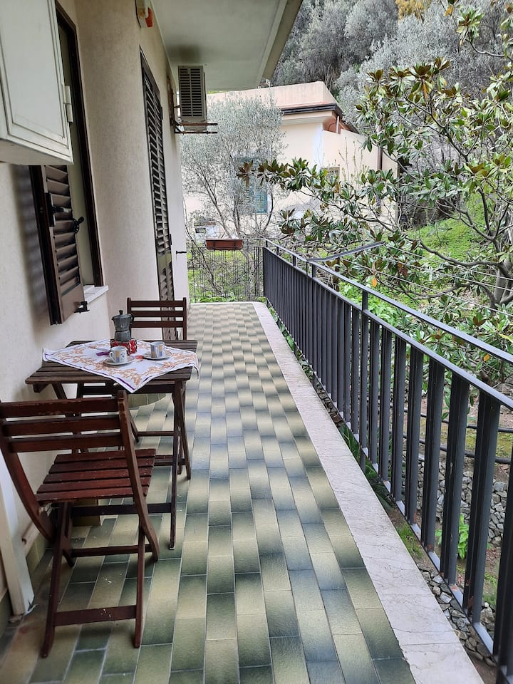 Flora Nature House - Messina