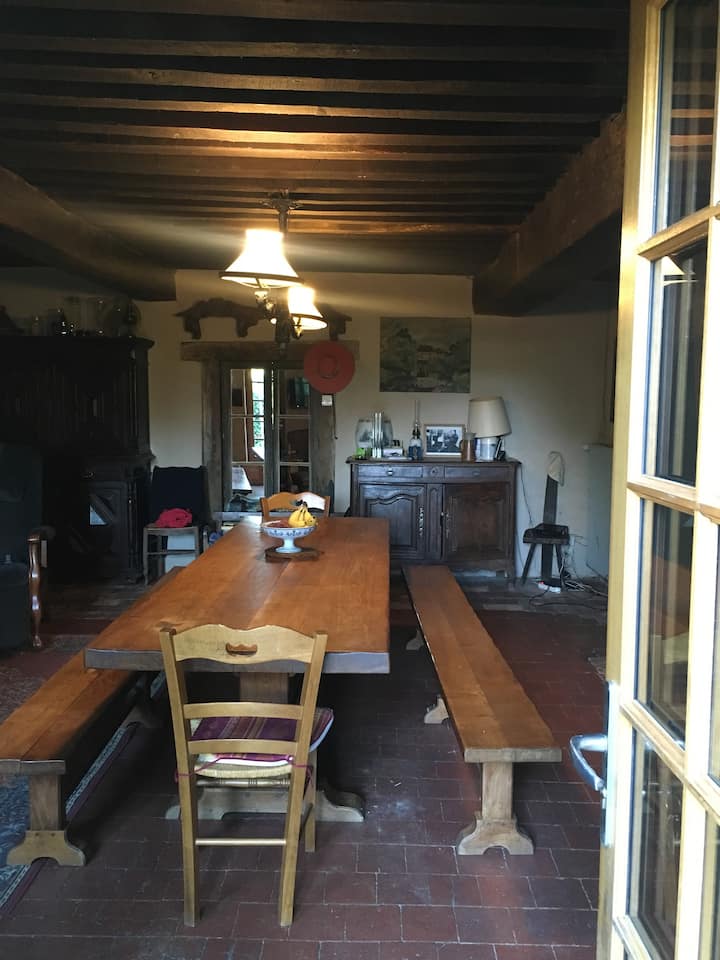 Le Rondard: Entre Rencontres Et Gastronomie - Allier