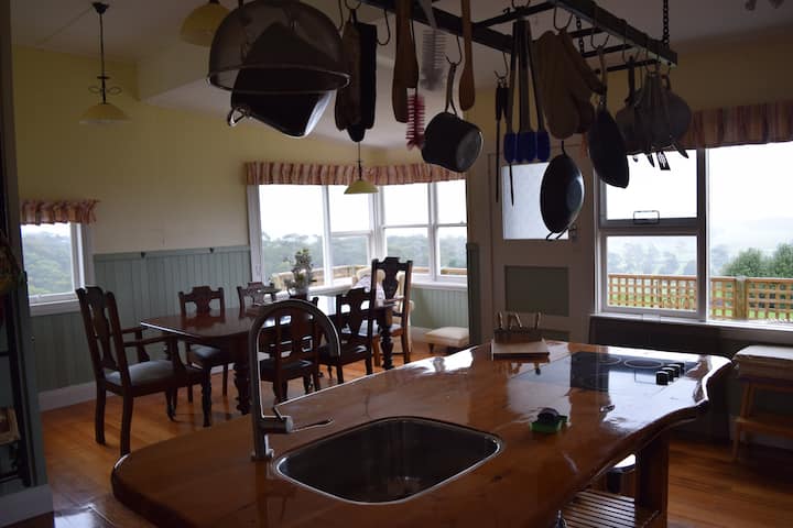 Beth's Cottage On The Edge Of The Tarkine - Boat Harbour Beach