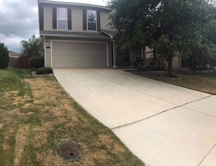 Home Away From Home - Weston Oaks - San Antonio