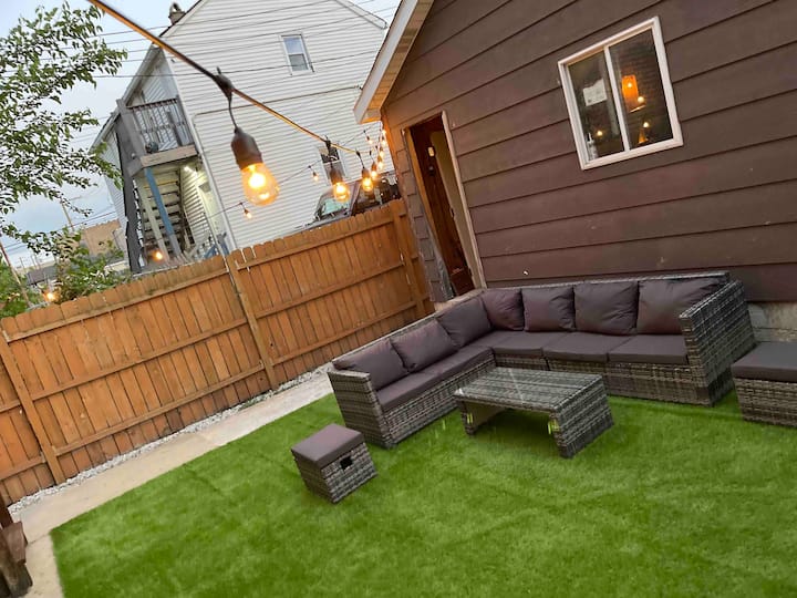 Cozy Basement Apartment - Great Location! - Chicago, IL