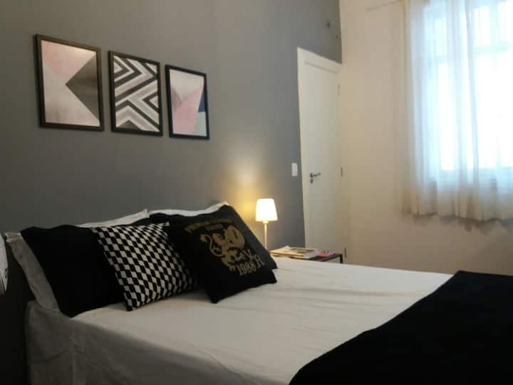 Quarto Casal - Posto 9 Ipanema - Rio de Janeiro
