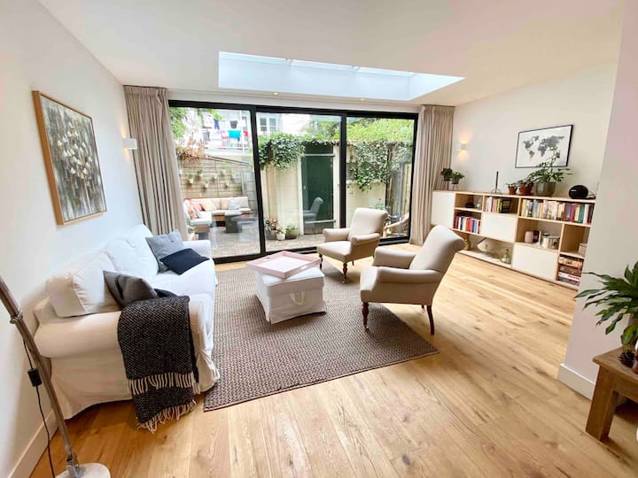 Spacious, 2-floor Apartment In Hip Baarsjes - Amsterdam