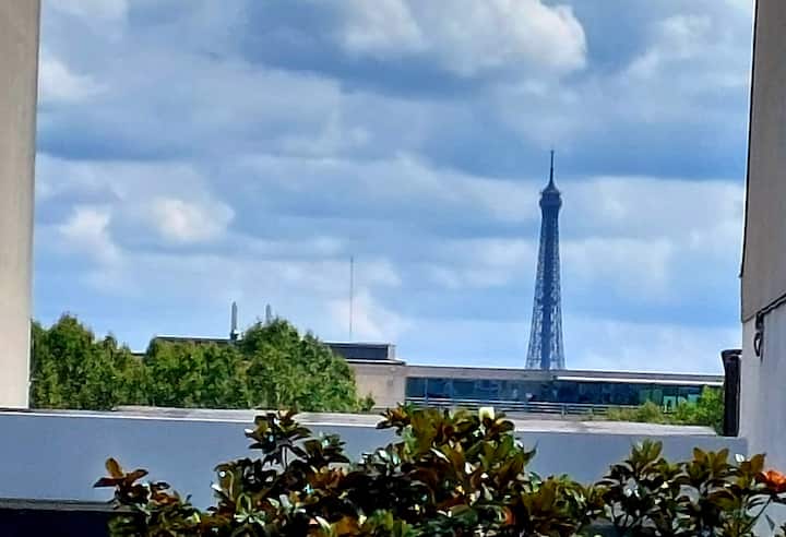 Appartement Lumineux Spacieux Avec Terrasse & Pkg - Courbevoie