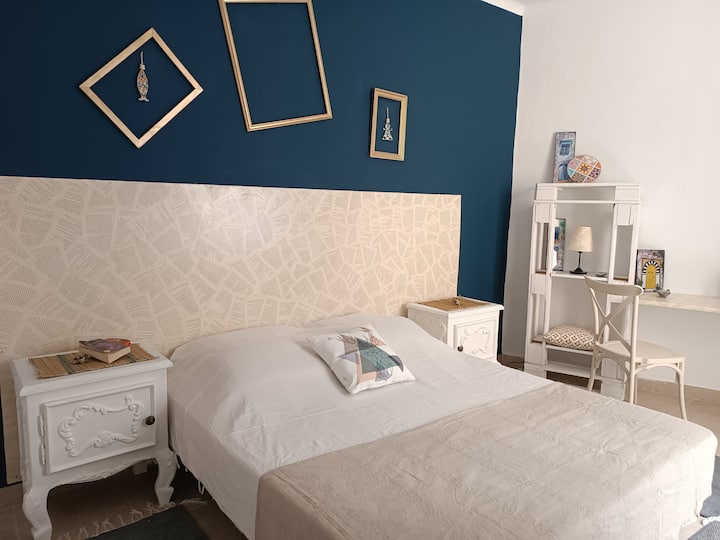 Bright And Cosy Downtown Tunis - Tunisie