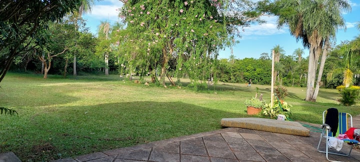 Agradable Casa Quinta Con Piscina Y Amplio Lugat - Itauguá