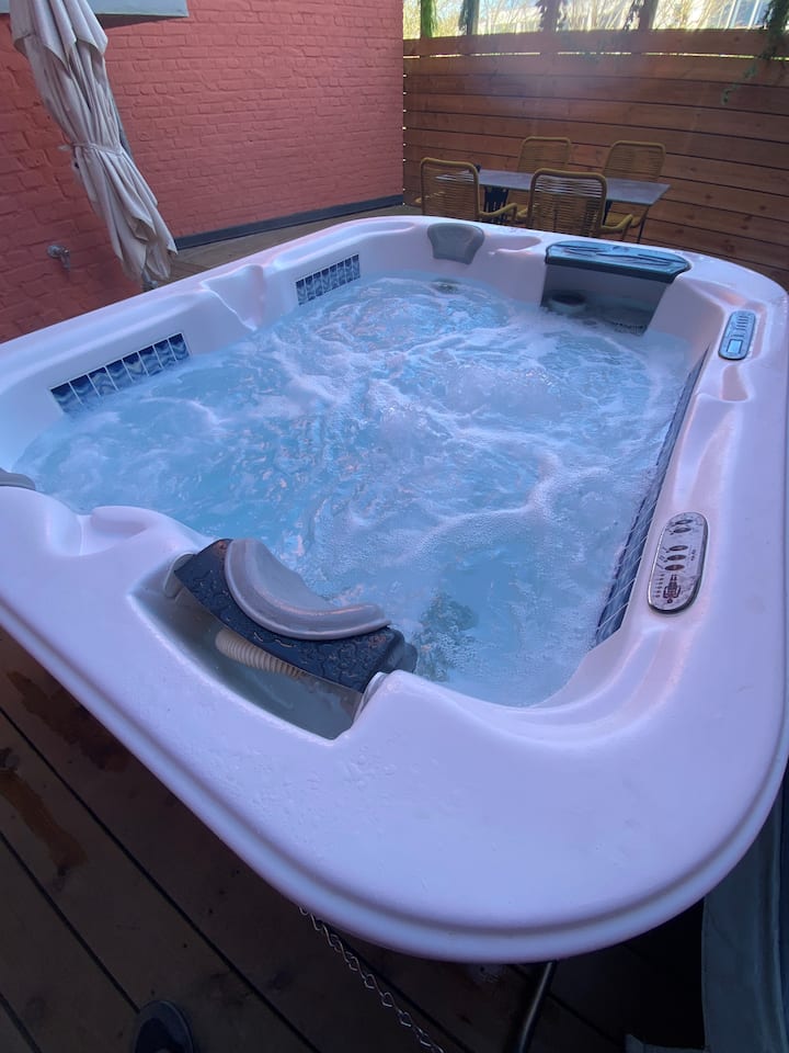 Duplex Pour 2 Pers Billard/jacuzzi/jeux/cuisine - Verviers