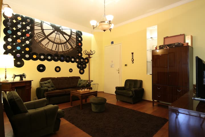Soul House Apartments - Retro Downtown - Belgrade