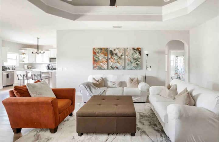 Cozy Home, Sleeps 10, Mins To Tyndall & Beach - パナマ・シティ, FL