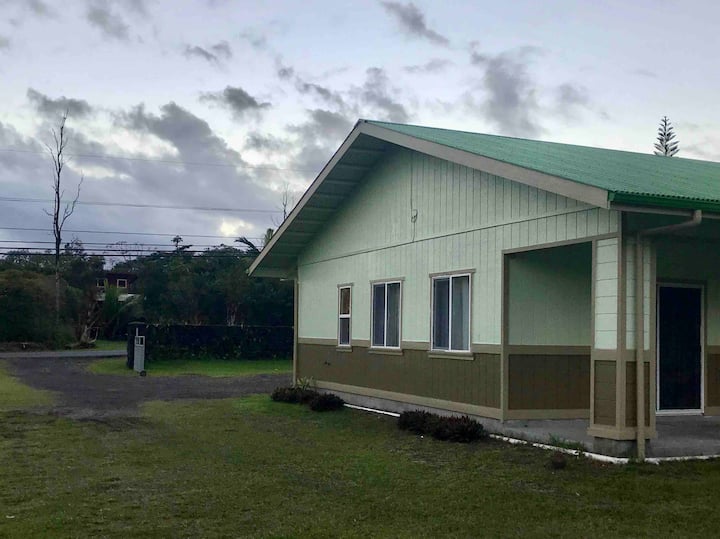 Spacious Kaloli Hale - Keaau, HI