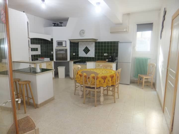 Gîte Pour 4 Personnes En Provence - Miramas
