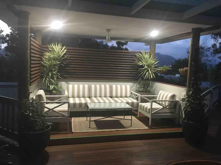 Beautiful Cairns Home With Pool And View - Cairns