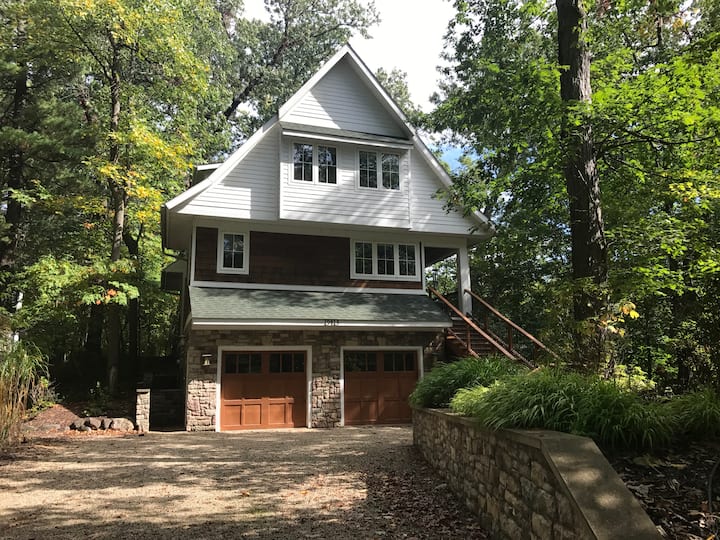 Gorgeous Lake House, 1 Block From The Beach - New Buffalo, MI