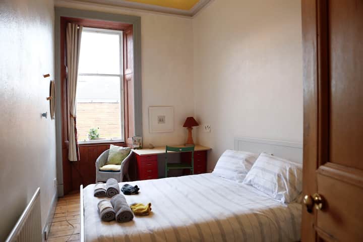 A Creative Home In Glasgow - Glasgow