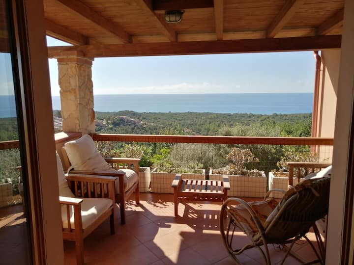 Casa / Villa - 6 Cuartos - 8   Personas - Sardinia