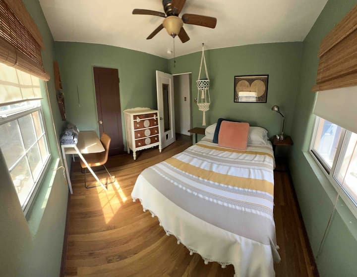 Private Room 1 In Nw Abq - Albuquerque, NM