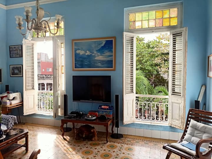 Casa Dezzgloria In Vedado - Cuba