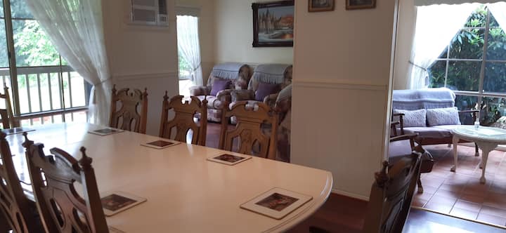 Hollyville Cottage - Healesville
