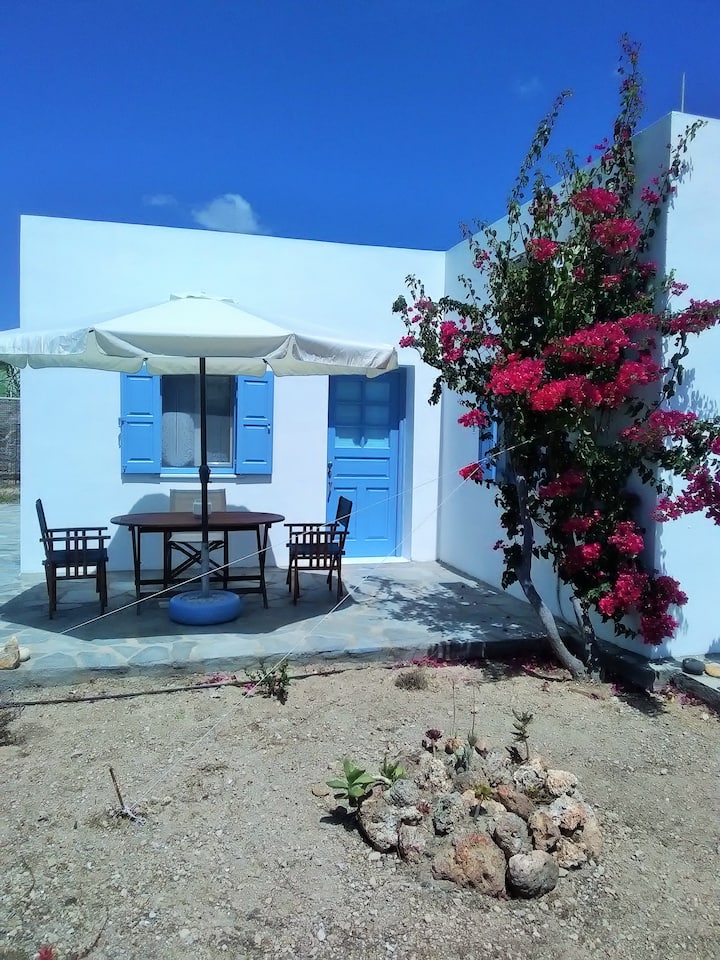 Cedar Studio In Achivadolimni Milos - Milos