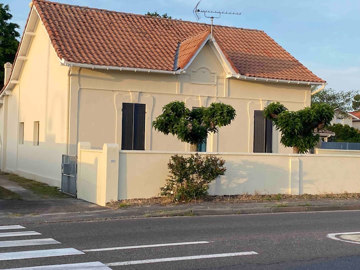 Maison Familiale Avec Jardin - Sanguinet
