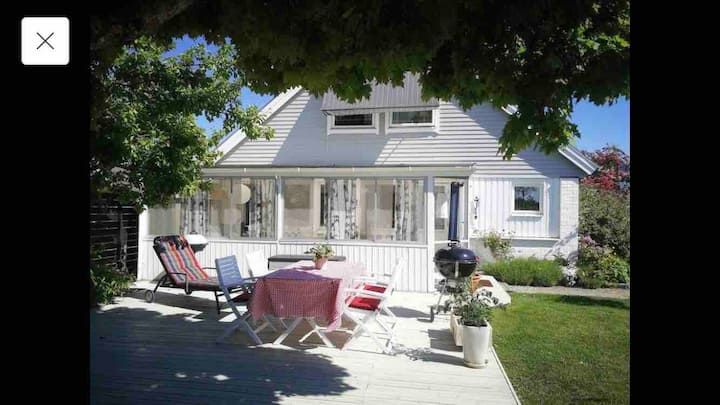 Trevlig Villa Med Trädgård I Lugnt Område - Uppsala