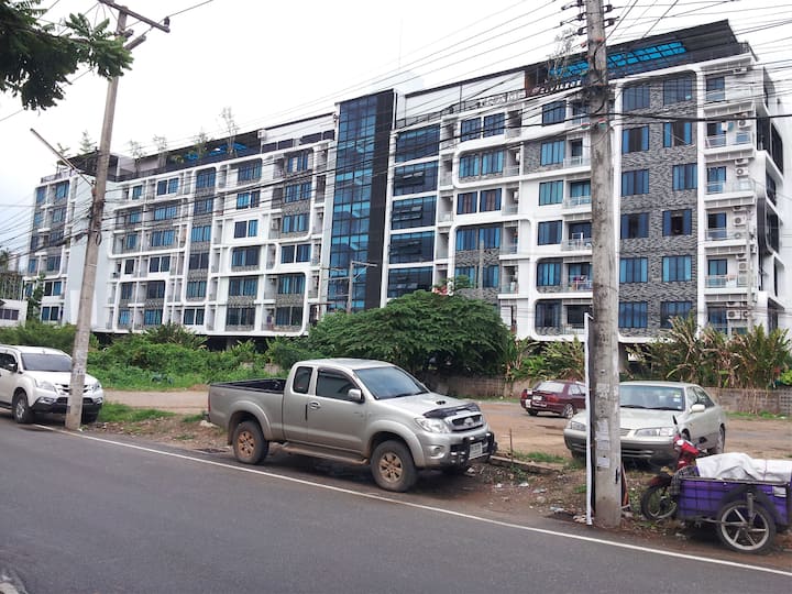 Trams Condo Is 10 Mins Walk To Nimmanhaemin Rd. - Chiang Mai