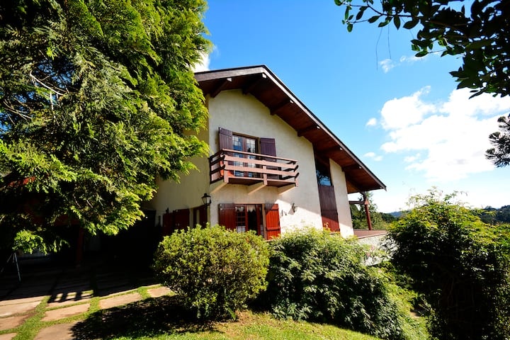 Confort Et Tranquillité à Campos De Jordão - Campos do Jordão