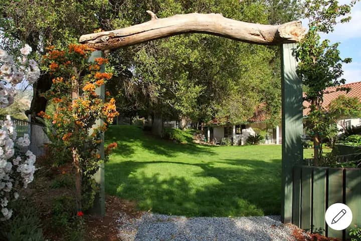 Sequoia Serenity: Cozy Mountain Retreat By River! - Three Rivers, CA