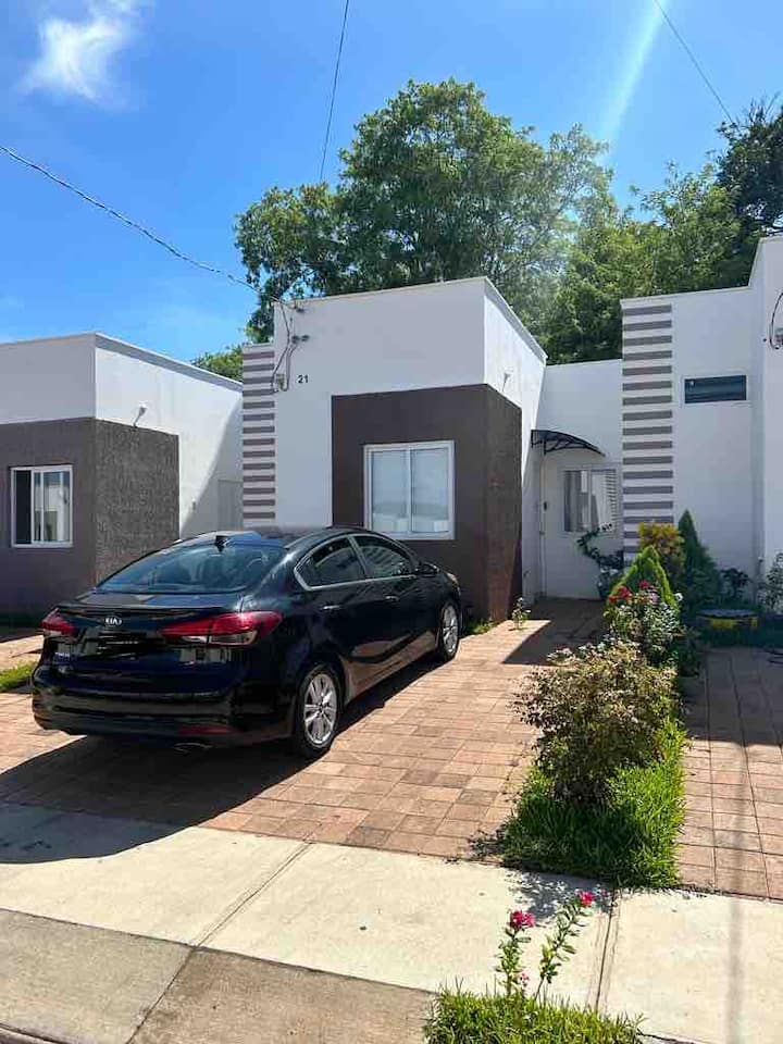 "My Little House"- Peaceful And Cozy- Washer/dryer - El Salvador