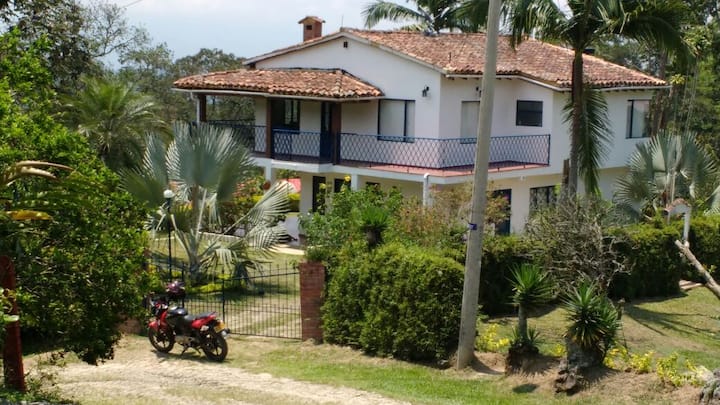 Casa Campestre Cerca De Bogota. - Facatativá