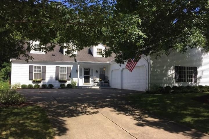 Large Modern Cape In Village Of Chagrin Falls - Bainbridge, OH