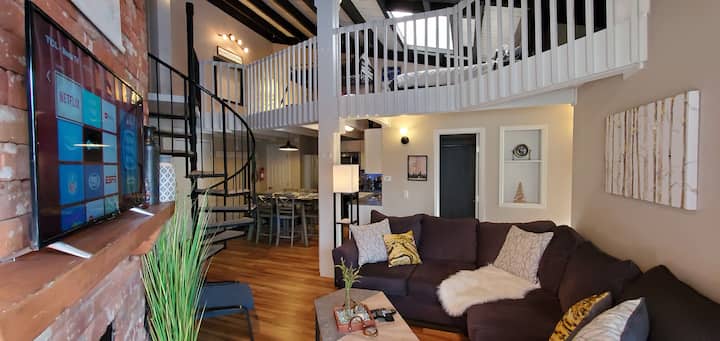 Hilltop Hideaway With Amazing Amenities! - Silverthorne, CO