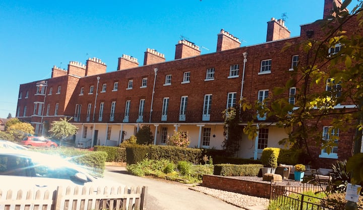 Quiet Double Room With Garden View - Shrewsbury