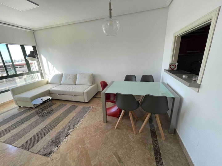 Apartamento Moderno En El Centro De La Ciudad. - Marbella