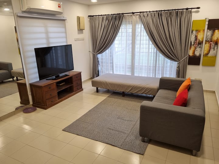 No 1 Kelana Jaya Corner House 7 Min Walk From Lrt - Petaling Jaya