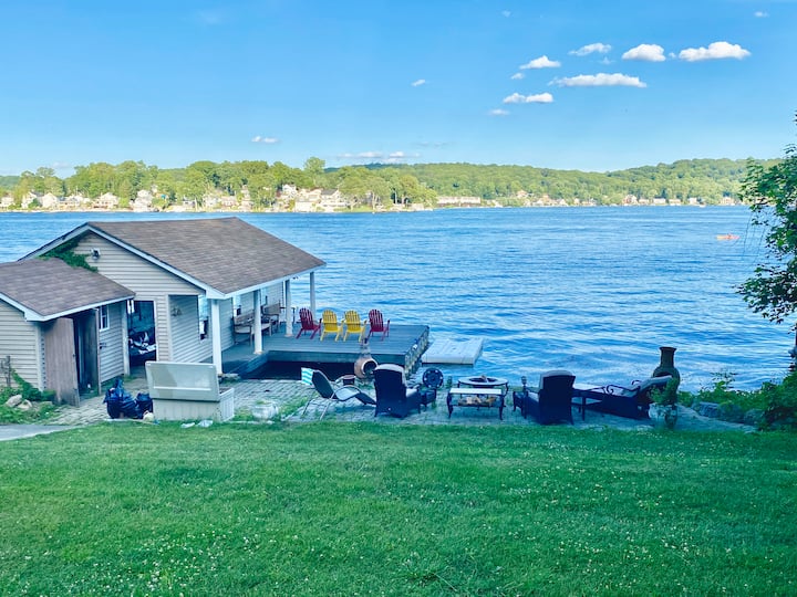 Beautiful Waterfront Cottage  In Lake Hopatcong - Andover, NJ